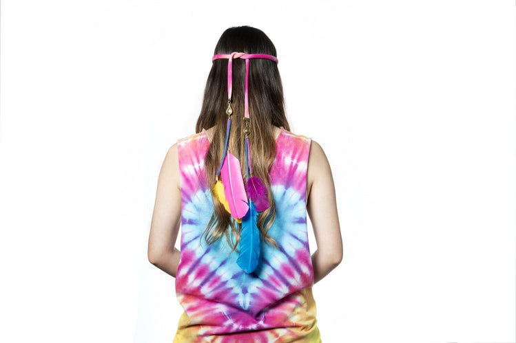 Can you dye feathers? – Tulip Color Crafts